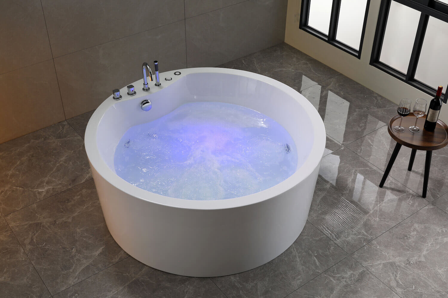 Freestanding whirlpool 6810M - conric